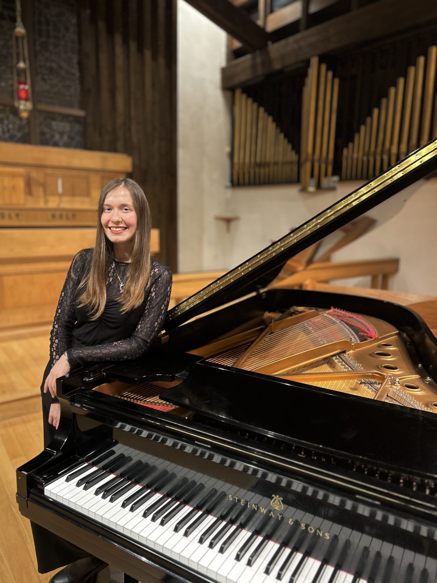 Anxhela Janaqi - Pleasant Mountain Music